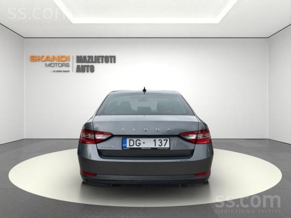 Skoda SuperB 2022 Rīga, ar dzinēja tilpumu 2.00 L un nobraukumu 128 tūkst. km par 23390 €, foto 5 vietnē AUTOMOTO.COM.LV
