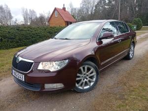 Sarkans Skoda SuperB 2009 Viļņa, ar dzinēja tilpumu 1.90 L un nobraukumu 388 tūkst. km par 3950 €, foto  vietnē AUTOMOTO.COM.LV