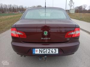 Red Skoda SuperB 2009 in Vilnius, with an engine capacity of 1.90 L and mileage of 388 thousand km for 4100 €, photo 6 on AUTOMOTO.COM.LV