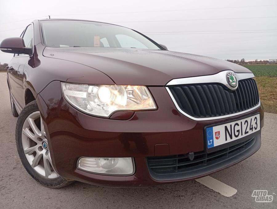 Red Skoda SuperB 2009 in Vilnius, with an engine capacity of 1.90 L and mileage of 388 thousand km for 4100 €, photo 9 on AUTOMOTO.COM.LV