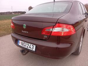 Red Skoda SuperB 2009 in Vilnius, with an engine capacity of 1.90 L and mileage of 388 thousand km for 4100 €, photo 10 on AUTOMOTO.COM.LV