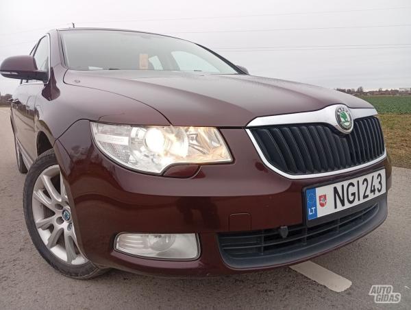 Red Skoda SuperB 2009 in Vilnius, with an engine capacity of 1.90 L and mileage of 388 thousand km for 3950 €, photo 9 on AUTOMOTO.COM.LV