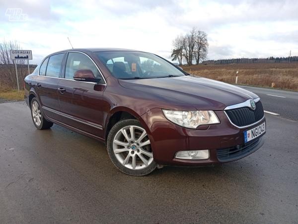 Red Skoda SuperB 2009 in Vilnius, with an engine capacity of 1.90 L and mileage of 388 thousand km for 4100 €, photo 3 on AUTOMOTO.COM.LV