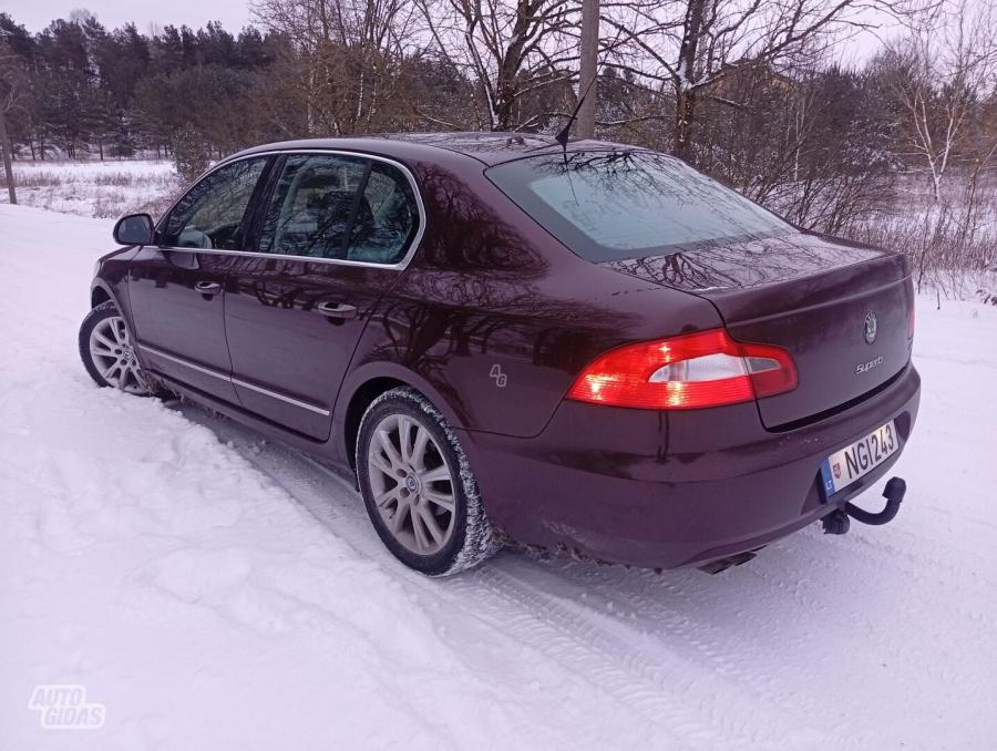 Sarkans Skoda SuperB 2009 Viļņa, ar dzinēja tilpumu 1.90 L un nobraukumu 388 tūkst. km par 3950 €, foto 5 vietnē AUTOMOTO.COM.LV