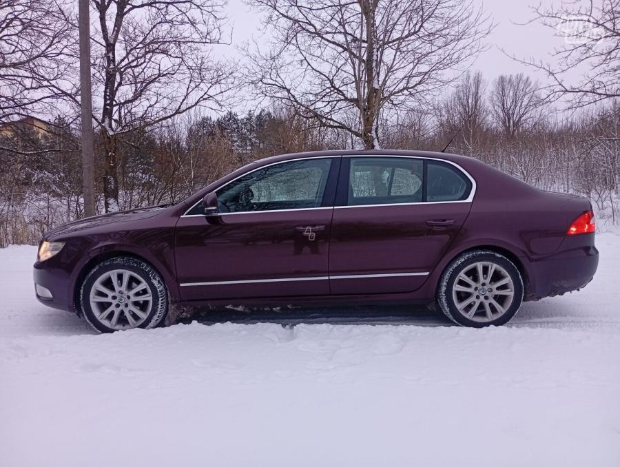 Sarkans Skoda SuperB 2009 Viļņa, ar dzinēja tilpumu 1.90 L un nobraukumu 388 tūkst. km par 3950 €, foto 11 vietnē AUTOMOTO.COM.LV
