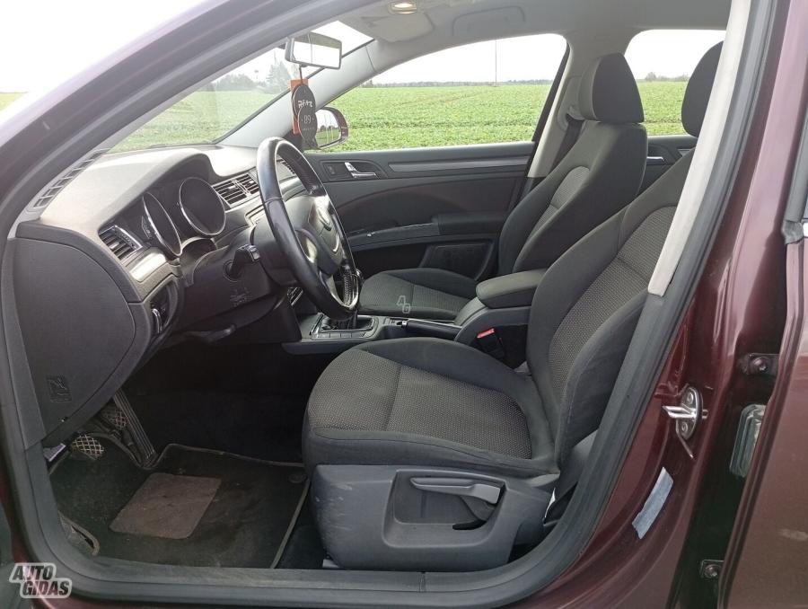 Sarkans Skoda SuperB 2009 Viļņa, ar dzinēja tilpumu 1.90 L un nobraukumu 389 tūkst. km par 3950 €, foto 18 vietnē AUTOMOTO.COM.LV