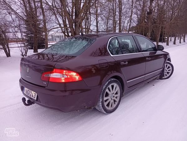 Sarkans Skoda SuperB 2009 Viļņa, ar dzinēja tilpumu 1.90 L un nobraukumu 389 tūkst. km par 3950 €, foto 5 vietnē AUTOMOTO.COM.LV