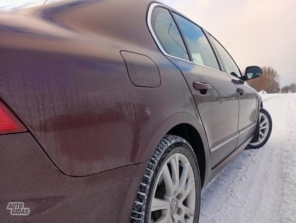 Red Skoda SuperB 2009 in Vilnius, with an engine capacity of 1.90 L and mileage of 388 thousand km for 3950 €, photo 8 on AUTOMOTO.COM.LV