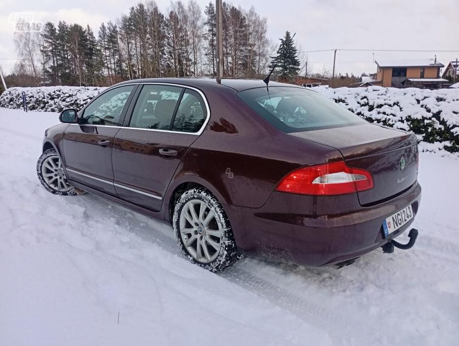 Sarkans Skoda SuperB 2009 Viļņa, ar dzinēja tilpumu 1.90 L un nobraukumu 388 tūkst. km par 3950 €, foto 4 vietnē AUTOMOTO.COM.LV