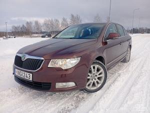 Red Skoda SuperB 2009 in Vilnius, with an engine capacity of 1.90 L and mileage of 389 thousand km for 3950 €, photo  on AUTOMOTO.COM.LV