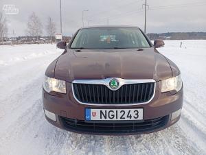 Red Skoda SuperB 2009 in Vilnius, with an engine capacity of 1.90 L and mileage of 389 thousand km for 3550 €, photo 2 on AUTOMOTO.COM.LV
