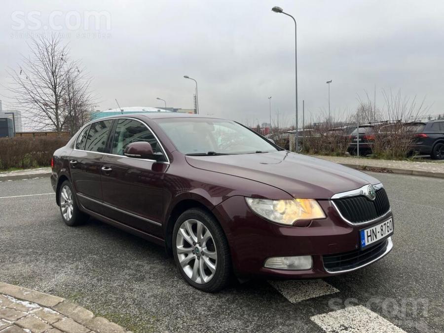 Sarkans Skoda SuperB 2010 Rīga, ar dzinēja tilpumu 1.80 L un nobraukumu 280 tūkst. km par 2590 €, foto 5 vietnē AUTOMOTO.COM.LV