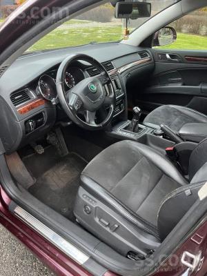 Sarkans Skoda SuperB 2010 Rīga, ar dzinēja tilpumu 1.80 L un nobraukumu 280 tūkst. km par 2590 €, foto 6 vietnē AUTOMOTO.COM.LV
