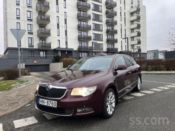 Красный Шкода Суперб 2010 в Рига, объемом двигателя 1.80 л и пробегом 280 тыс. км за 2590 €, фото 10 на AUTOMOTO.COM.LV