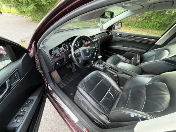 Sarkans Skoda SuperB 2010 Viļņa, ar dzinēja tilpumu 1.80 L un nobraukumu 290 tūkst. km par 2800 €, foto 8 vietnē AUTOMOTO.COM.LV