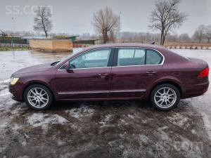 Red Skoda SuperB 2014 in Jelgava, with an engine capacity of 2.00 L and mileage of 292 thousand km for 6000 €, photo 8 on AUTOMOTO.COM.LV