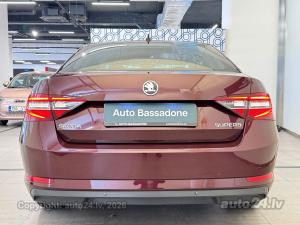 Red Skoda SuperB 2015 in Tallinn, with an engine capacity of 1.40 L and mileage of 138 thousand km for 12900 €, photo 5 on AUTOMOTO.COM.LV