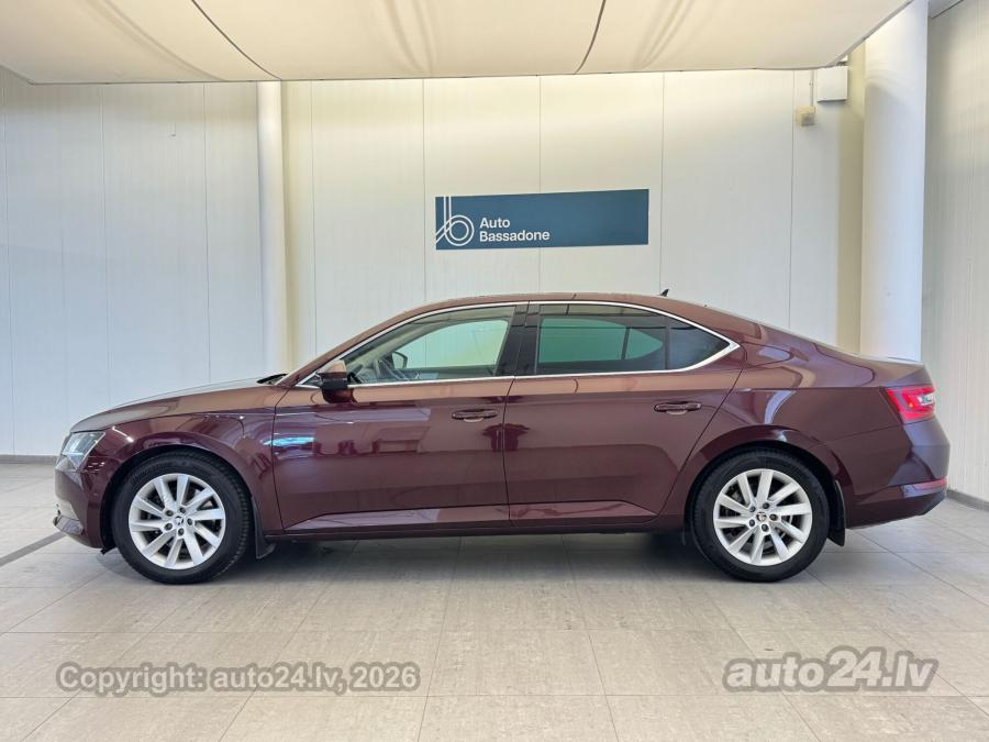 Red Skoda SuperB 2015 in Tallinn, with an engine capacity of 1.40 L and mileage of 138 thousand km for 12900 €, photo 7 on AUTOMOTO.COM.LV
