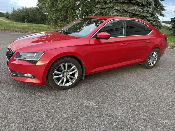 Red Skoda SuperB 2018 in Kaunas, with an engine capacity of 2.00 L and mileage of 181 thousand km for 14800 €, photo 1 on AUTOMOTO.COM.LV