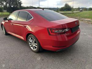 Red Skoda SuperB 2018 in Kaunas, with an engine capacity of 2.00 L and mileage of 181 thousand km for 14800 €, photo 2 on AUTOMOTO.COM.LV