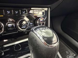 Red Skoda SuperB 2018 in Vilnius, with an engine capacity of 1.97 L and mileage of 189 thousand km for 12900 €, photo 30 on AUTOMOTO.COM.LV