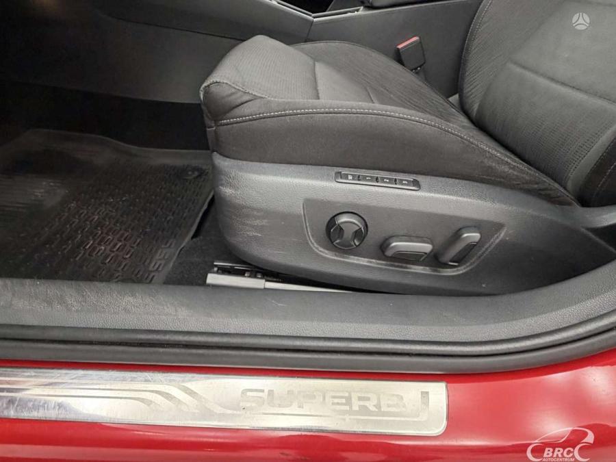 Sarkans Skoda SuperB 2018 Viļņa, ar dzinēja tilpumu 1.97 L un nobraukumu 189 tūkst. km par 11900 €, foto 24 vietnē AUTOMOTO.COM.LV