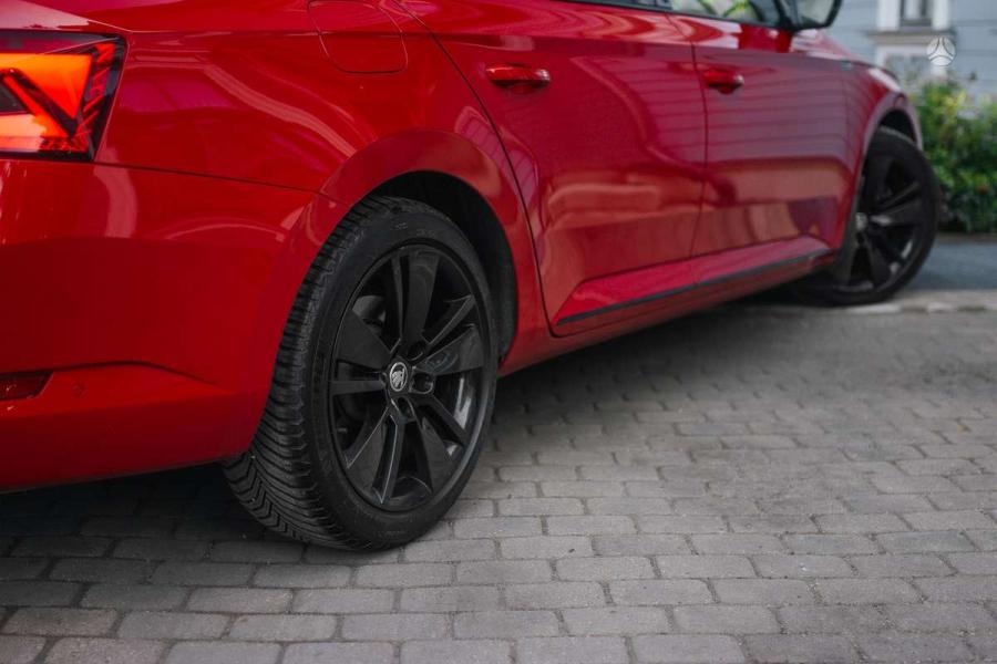 Sarkans Skoda SuperB 2020 Rīga, ar dzinēja tilpumu 1.97 L un nobraukumu 187 tūkst. km par 19000 €, foto 24 vietnē AUTOMOTO.COM.LV