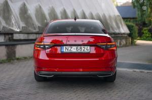Sarkans Skoda SuperB 2020 Rīga, ar dzinēja tilpumu 1.97 L un nobraukumu 187 tūkst. km par 19000 €, foto 30 vietnē AUTOMOTO.COM.LV