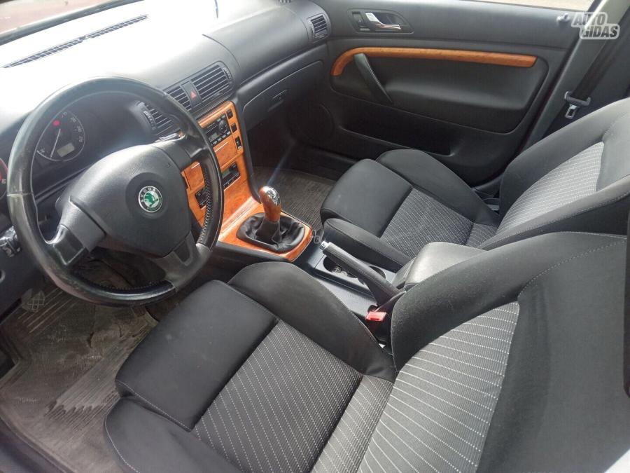 Red Skoda SuperB 2007 in Siauliai, with an engine capacity of 2.00 L and mileage of 290 thousand km for 2250 €, photo 11 on AUTOMOTO.COM.LV