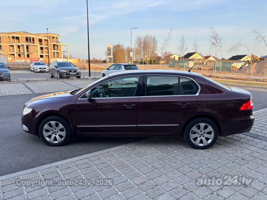 Sarkans Skoda SuperB 2008 Tartu, ar dzinēja tilpumu 2.00 L un nobraukumu 349 tūkst. km par 3700 €, foto 2 vietnē AUTOMOTO.COM.LV