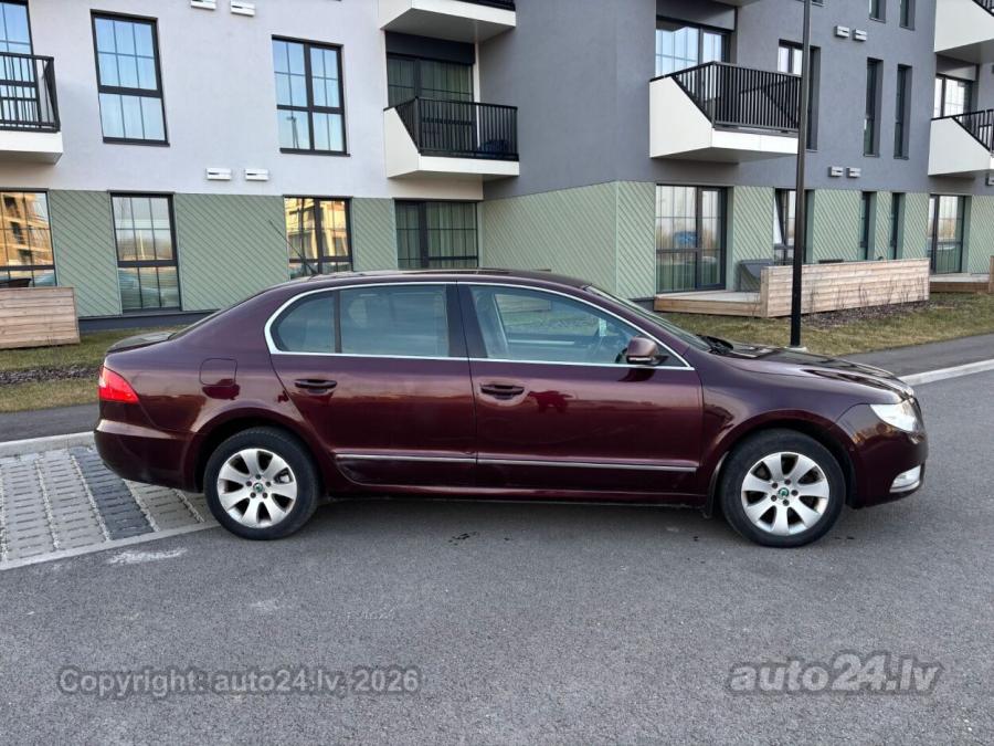 Sarkans Skoda SuperB 2008 Tartu, ar dzinēja tilpumu 2.00 L un nobraukumu 349 tūkst. km par 3700 €, foto 8 vietnē AUTOMOTO.COM.LV