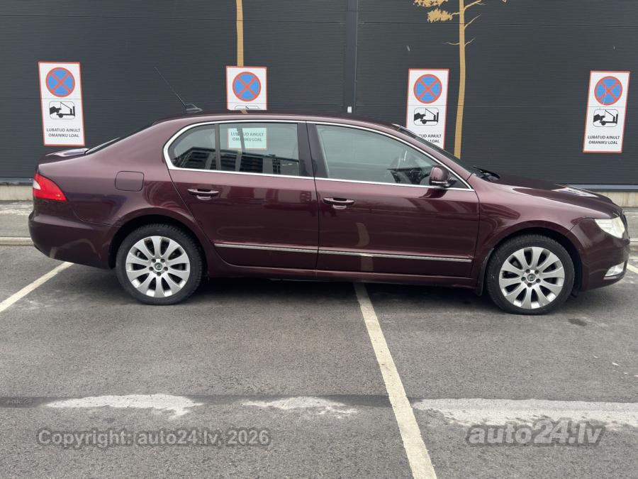 Sarkans Skoda SuperB 2008 Tallina, ar dzinēja tilpumu 2.00 L un nobraukumu 335 tūkst. km par 2600 €, foto 6 vietnē AUTOMOTO.COM.LV