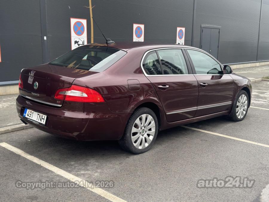 Sarkans Skoda SuperB 2008 Tallina, ar dzinēja tilpumu 2.00 L un nobraukumu 335 tūkst. km par 2600 €, foto 7 vietnē AUTOMOTO.COM.LV