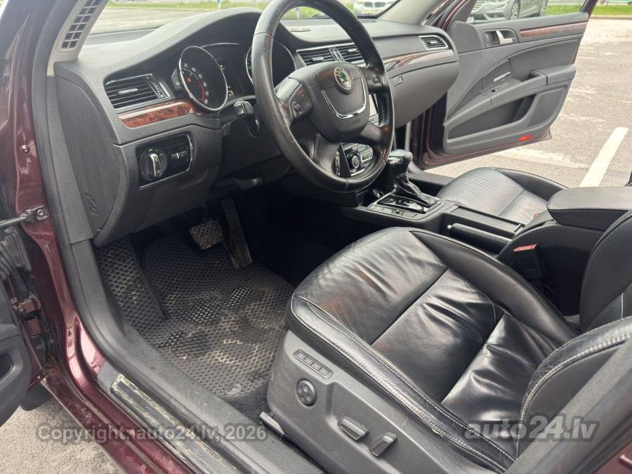 Sarkans Skoda SuperB 2008 Tallina, ar dzinēja tilpumu 2.00 L un nobraukumu 335 tūkst. km par 2600 €, foto 9 vietnē AUTOMOTO.COM.LV