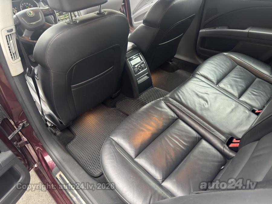 Sarkans Skoda SuperB 2008 Tallina, ar dzinēja tilpumu 2.00 L un nobraukumu 335 tūkst. km par 2600 €, foto 13 vietnē AUTOMOTO.COM.LV