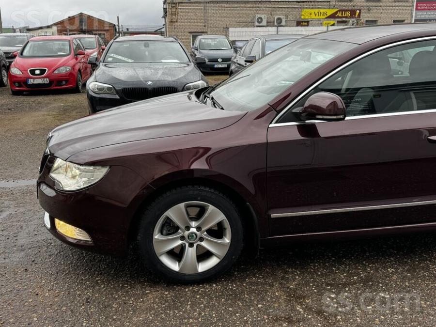 Sarkans Skoda SuperB 2008 Daugavpils, ar dzinēja tilpumu 2.00 L un nobraukumu 0 tūkst. km par 3450 €, foto 12 vietnē AUTOMOTO.COM.LV