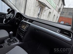 Sarkans Skoda SuperB 2008 Daugavpils, ar dzinēja tilpumu 2.00 L un nobraukumu 0 tūkst. km par 3450 €, foto 20 vietnē AUTOMOTO.COM.LV
