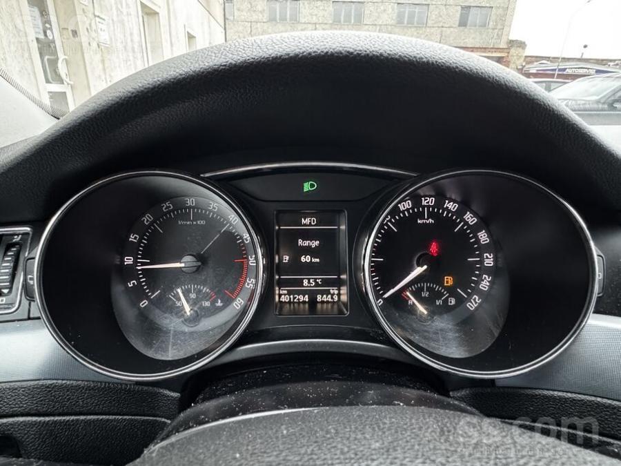 Sarkans Skoda SuperB 2008 Daugavpils, ar dzinēja tilpumu 2.00 L un nobraukumu 0 tūkst. km par 3450 €, foto 24 vietnē AUTOMOTO.COM.LV