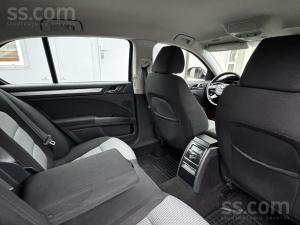 Sarkans Skoda SuperB 2008 Daugavpils, ar dzinēja tilpumu 2.00 L un nobraukumu 0 tūkst. km par 3450 €, foto 29 vietnē AUTOMOTO.COM.LV