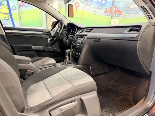 Sarkans Skoda SuperB 2009 Viļņa, ar dzinēja tilpumu 1.80 L un nobraukumu 300 tūkst. km par 2450 €, foto 6 vietnē AUTOMOTO.COM.LV