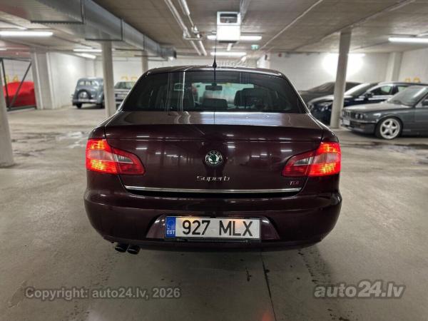 Red Skoda SuperB 2009 in Tallinn, with an engine capacity of 2.00 L and mileage of 265 thousand km for 3500 €, photo 5 on AUTOMOTO.COM.LV