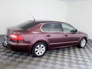 Sarkans Skoda SuperB 2009 Tallina, ar dzinēja tilpumu 2.00 L un nobraukumu 288 tūkst. km par 1699 €, foto 4 vietnē AUTOMOTO.COM.LV