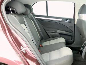 Red Skoda SuperB 2009 in Tallinn, with an engine capacity of 2.00 L and mileage of 288 thousand km for 1599 €, photo 8 on AUTOMOTO.COM.LV