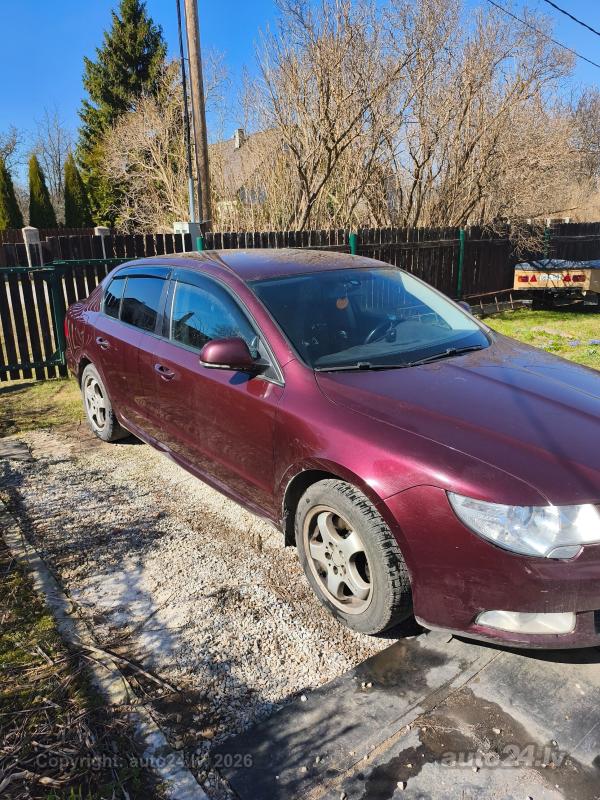 Red Skoda SuperB 2012 in Narva, with an engine capacity of 1.60 L and mileage of 354 thousand km for 4000 €, photo 3 on AUTOMOTO.COM.LV