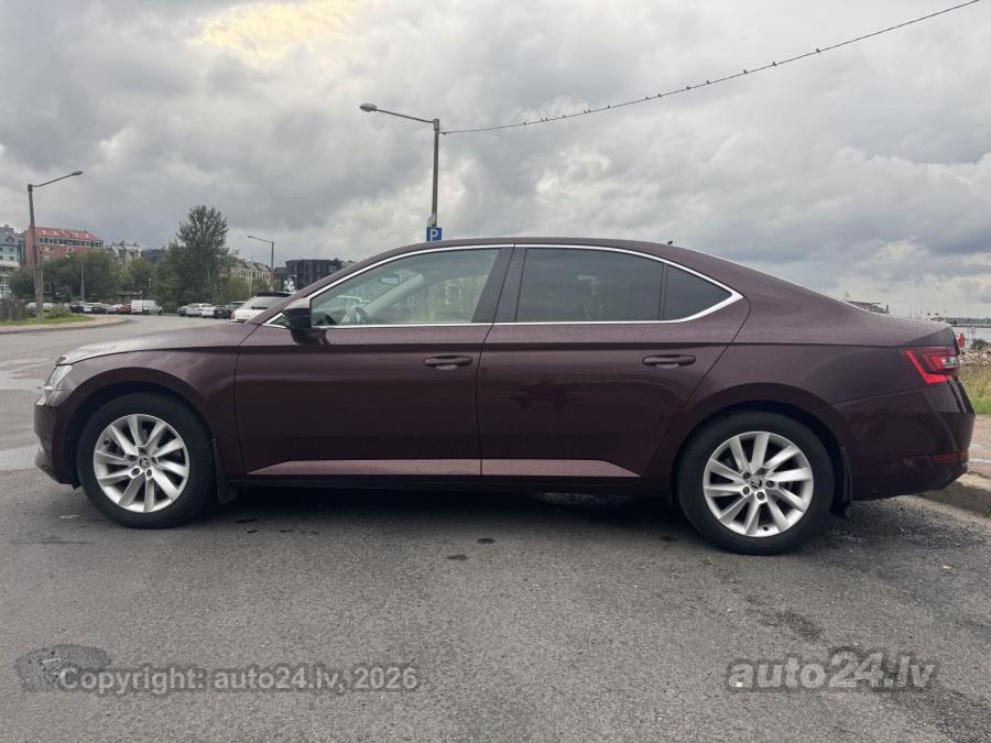 Red Skoda SuperB 2016 in Tallinn, with an engine capacity of 1.40 L and mileage of 146 thousand km for 12500 €, photo 4 on AUTOMOTO.COM.LV