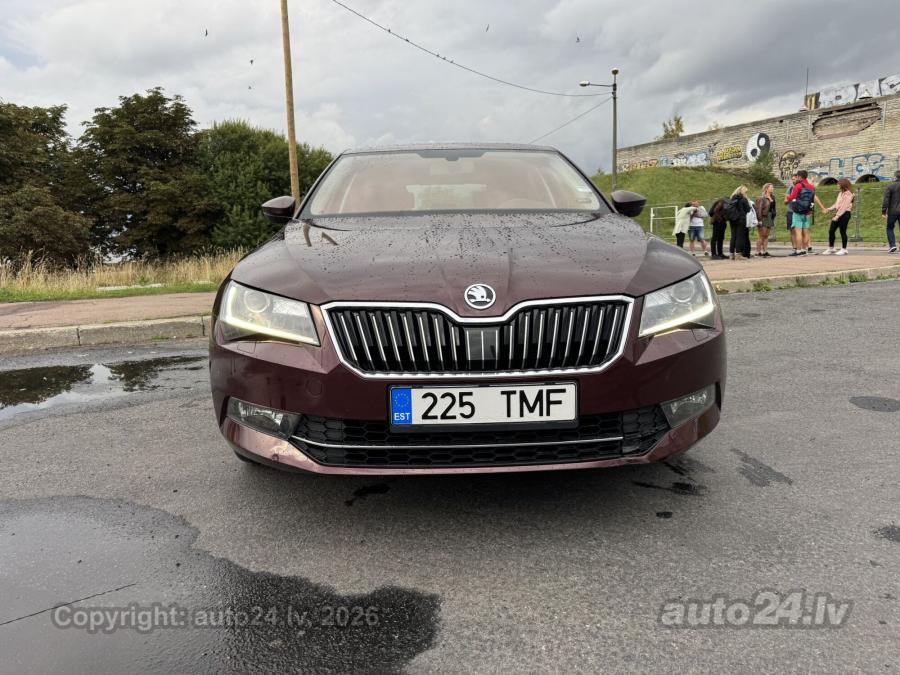 Red Skoda SuperB 2016 in Tallinn, with an engine capacity of 1.40 L and mileage of 146 thousand km for 12500 €, photo 7 on AUTOMOTO.COM.LV