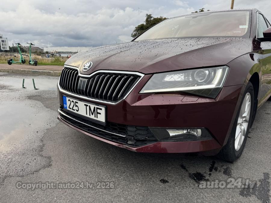 Red Skoda SuperB 2016 in Tallinn, with an engine capacity of 1.40 L and mileage of 146 thousand km for 12500 €, photo 8 on AUTOMOTO.COM.LV