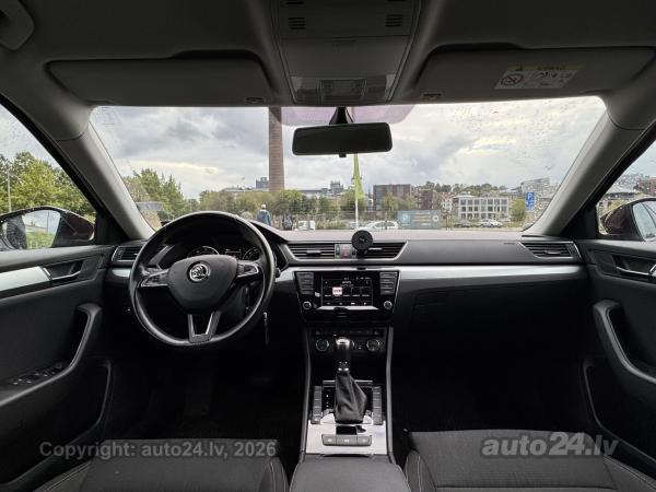 Sarkans Skoda SuperB 2016 Tallina, ar dzinēja tilpumu 1.40 L un nobraukumu 146 tūkst. km par 12500 €, foto 9 vietnē AUTOMOTO.COM.LV