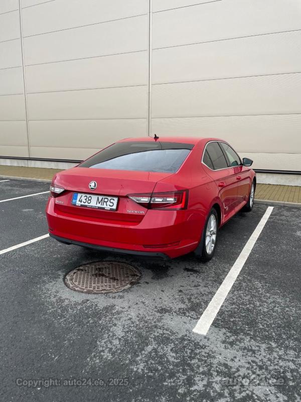 Red Skoda SuperB 2018 in Tallinn, with an engine capacity of 1.40 L and mileage of 133 thousand km for 13500 €, photo 4 on AUTOMOTO.COM.LV