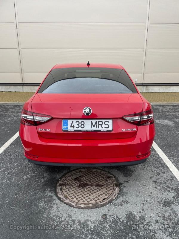 Red Skoda SuperB 2018 in Tallinn, with an engine capacity of 1.40 L and mileage of 133 thousand km for 13500 €, photo 5 on AUTOMOTO.COM.LV